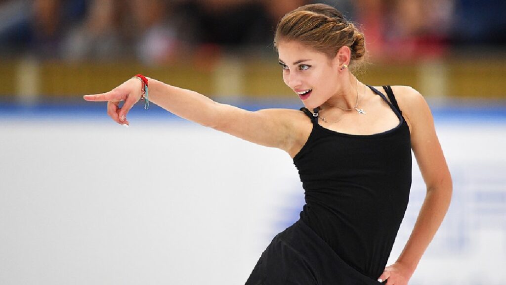 European figure skating champion Alena Kostornaia changes the category ...