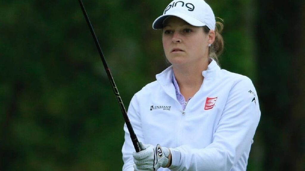 Australian boxer Ebanie Bridges – Femi Sports