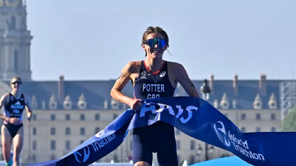 Beth Potter won the triathlon test event for the Paris 2024 Olympics ...