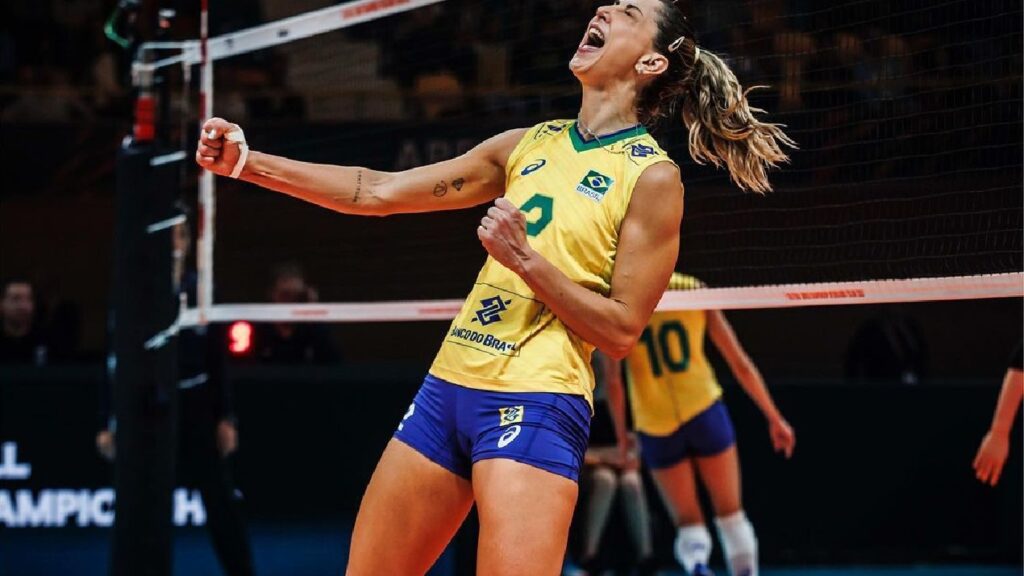 Brazil reached a hard victory over Japan to qualify for the semis of ...