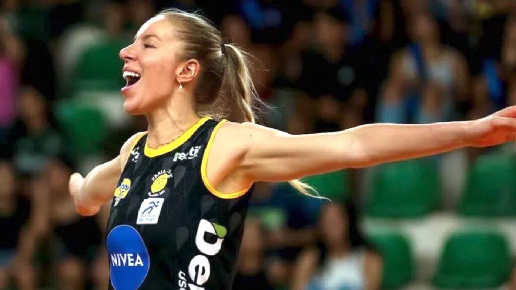 The six clubs to compete at the Women's World Club Volleyball ...