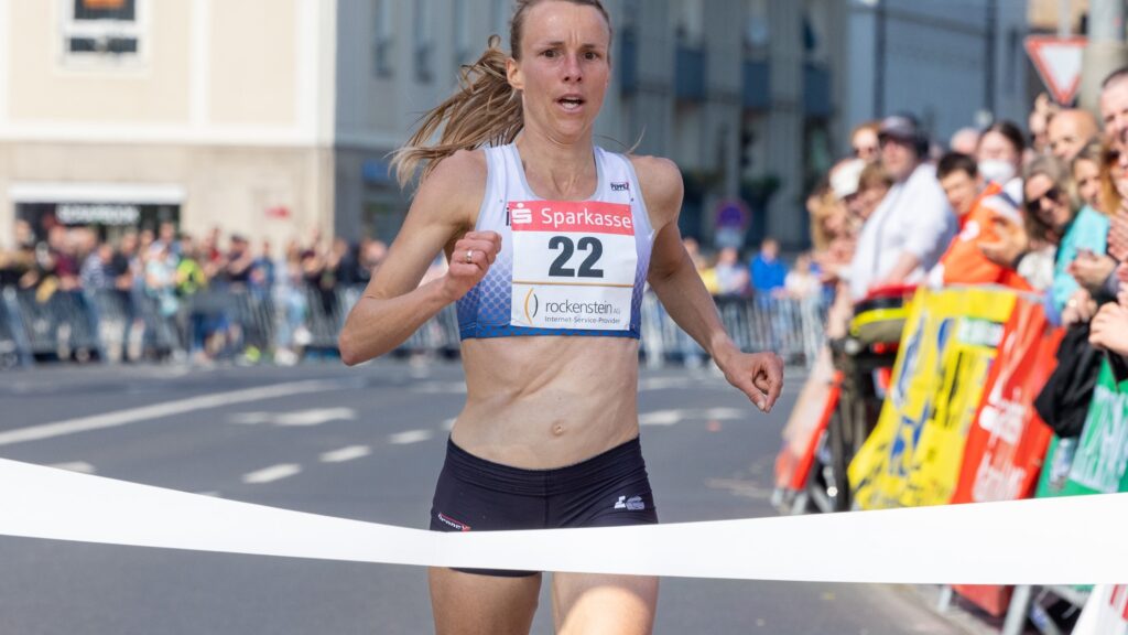 Domenika Mayer won the German 10,000m Championships - Femi Sports