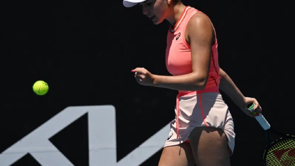 German tennis talent Eva Lys is suffering from a rheumatic autoimmune ...