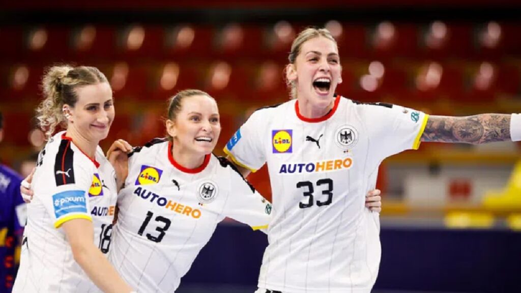 British golfer babe Lucy Robson – Femi Sports