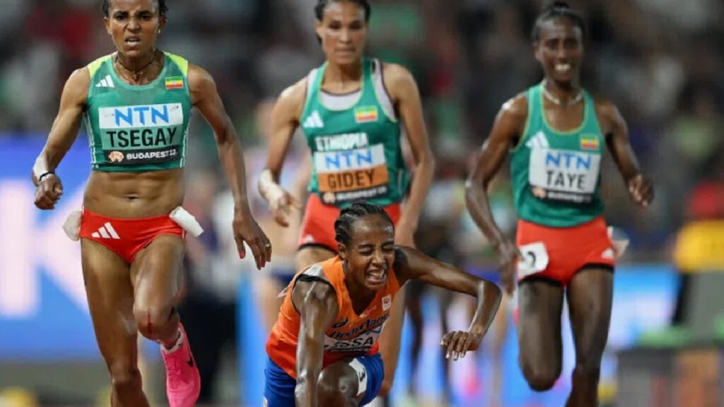 Gudaf Tsegay triumphed with 10,000m gold at the World Athletics ...