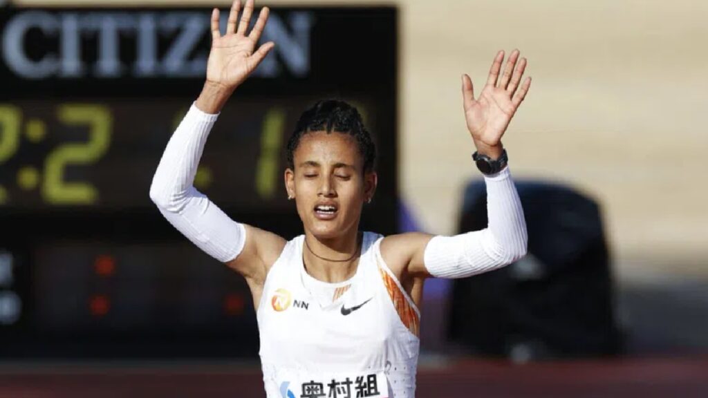 Ethiopian long-distance runner Haven Hailu Desse won the women's Osaka ...