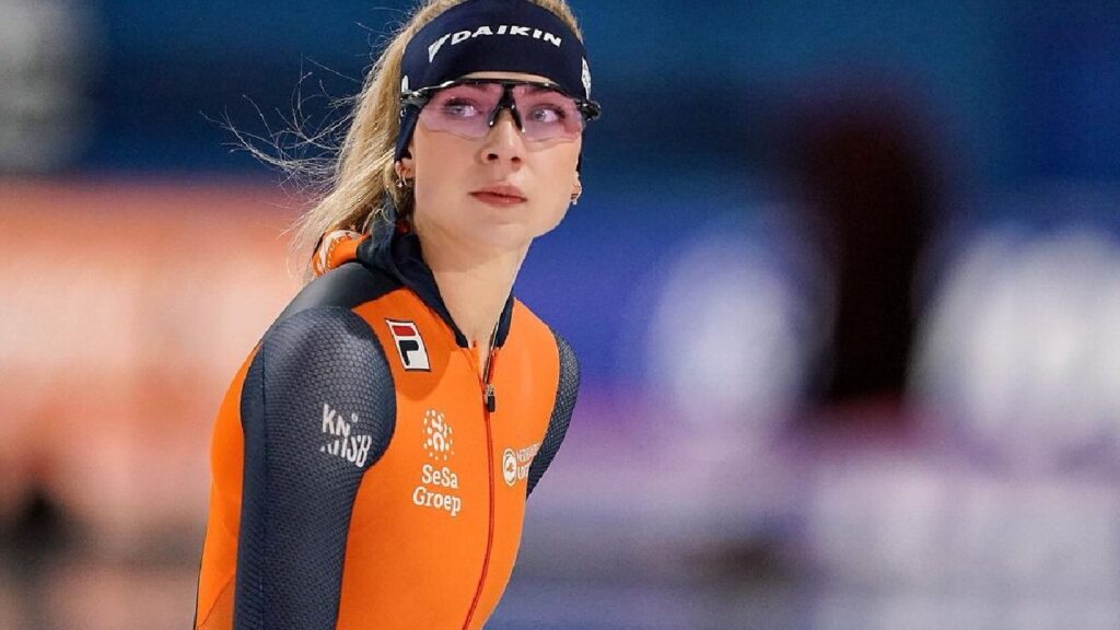 Dutch speed skater Joy Beune - Femi Sports