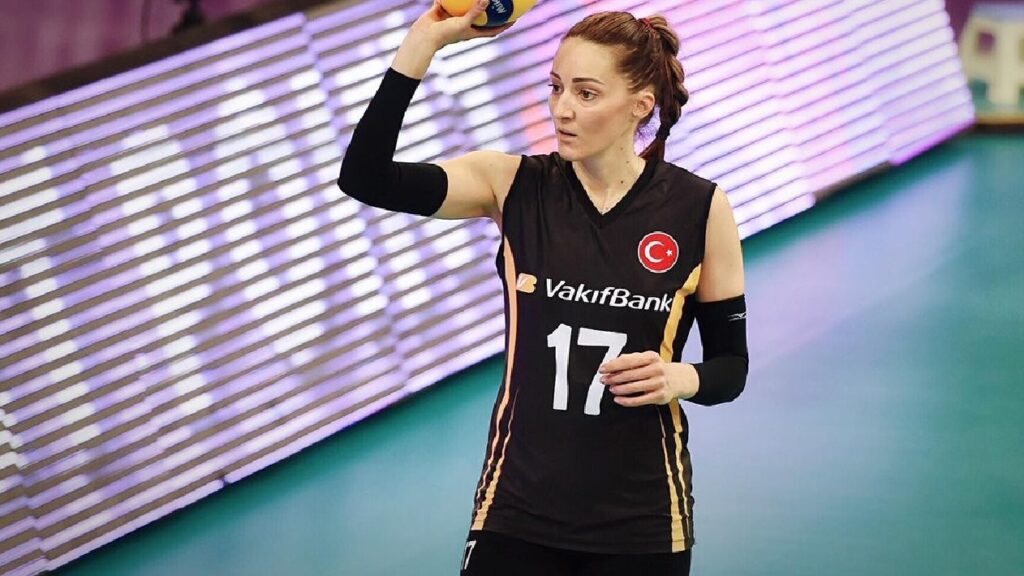 Serbian volleyball babe Maja Ognjenovic - Femi Sports