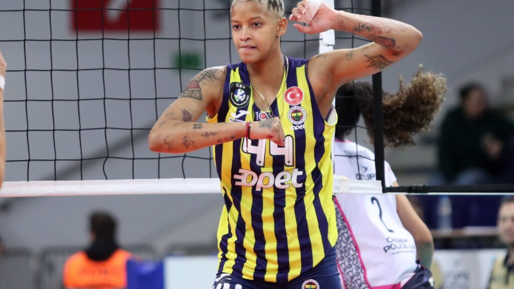 Melissa Vargas was awarded MVP of the Women's Volleyball Nations League ...