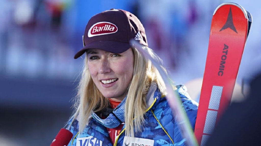 Mikaela Shiffrin: The wind is very strong, I hope it won't blow anyone ...