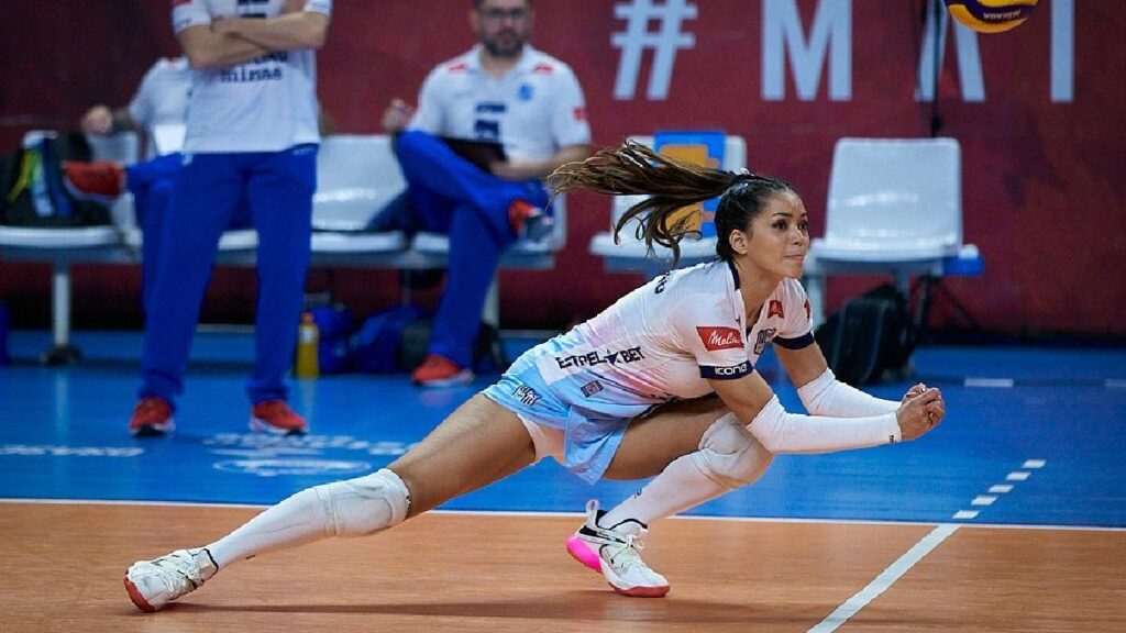 Brazilian volleyball babe Nyeme Costa - Femi Sports