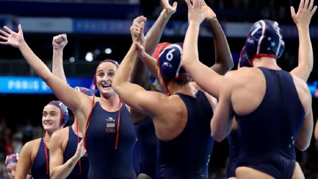 The United States qualified for the women's water polo semi-finals at ...
