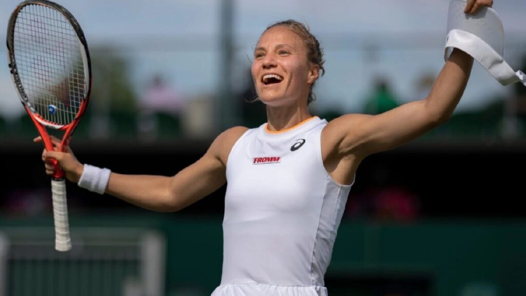 Switzerland advanced to the semi-finals of the Billie Jean Cup - Femi ...