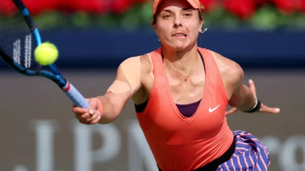 Viktoriya Tomova defeated Kayla Day to qualify for the second round of ...